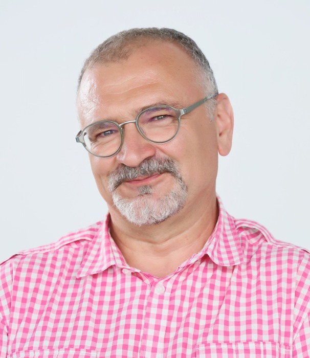 Császár Csaba :: Szmt-hu40